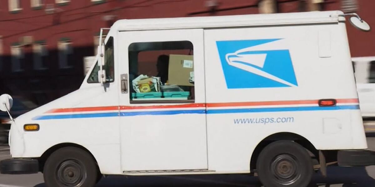 3 postal workers arrested, part of $1.3 million credit card theft ... 3 postal workers arrested, part of $1.3 million credit card theft ...